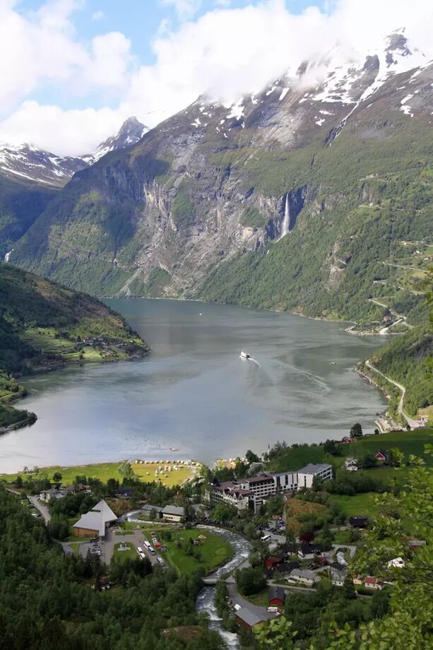 Från ovan... - Geiranger, Norge - Pehag - Reseguiden