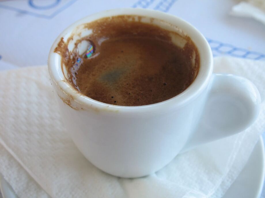 Grekiskt/turkiskt kaffe - Milos, Grekland - Grekland - Reseguiden