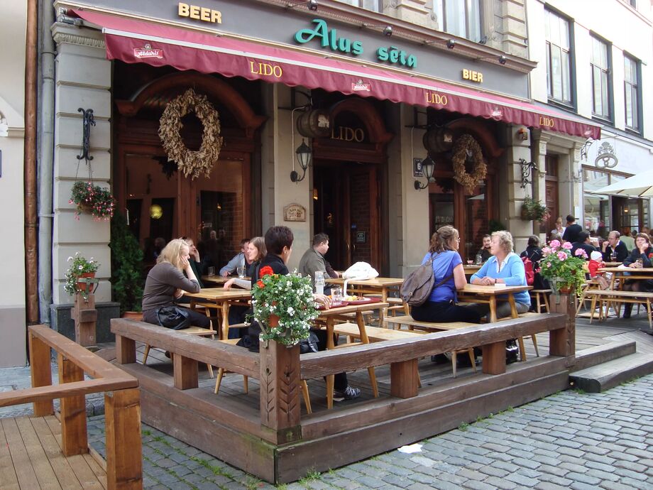 Alus seta - Riga, Lettland - Golferlunkan - Reseguiden