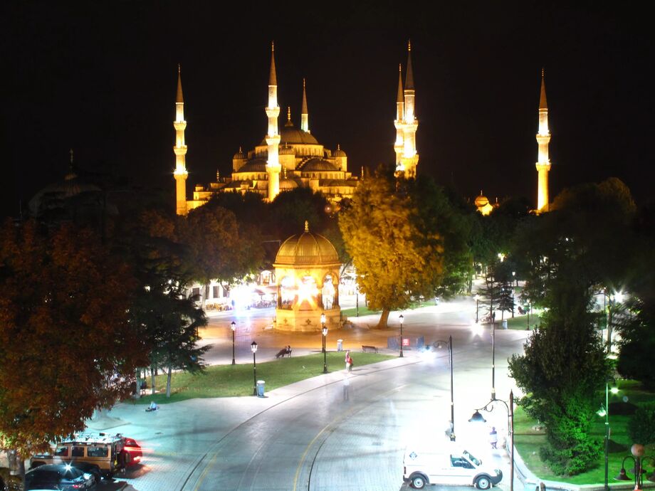 Bla Mosken by night - Istanbul, Turkiet - Cingelsson - Reseguiden