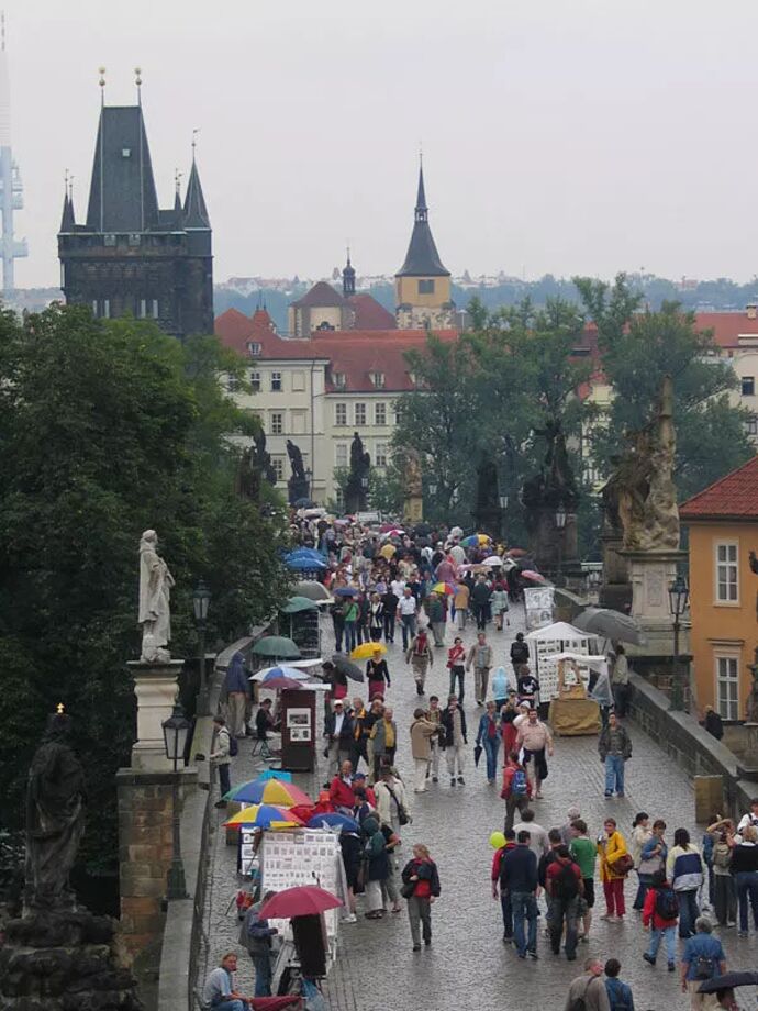 Karlsbron - Prag, Tjeckien - Araneida - Reseguiden