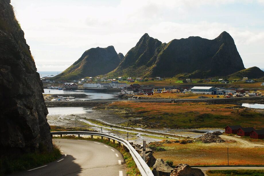 Kurvan på Vaeröy i Lofoten - Norge - Rika44 - Reseguiden