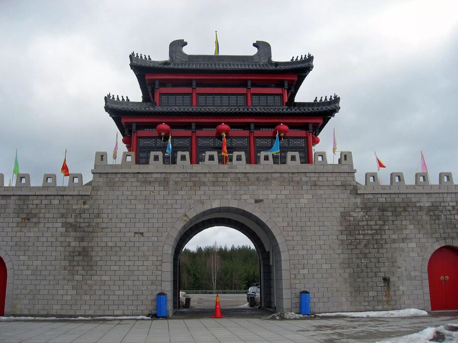 Dragon Gate - Sverige - Gbenskar - Reseguiden