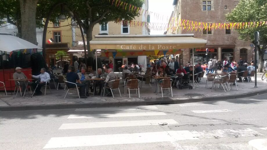 Café de la post - Vieille-Toulouse, Frankrike - Resandeprincessan ...