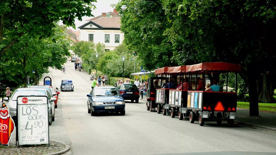 Tåget i Hjo - Hjo, Västergötland, Sverige - Bengtar - Reseguiden