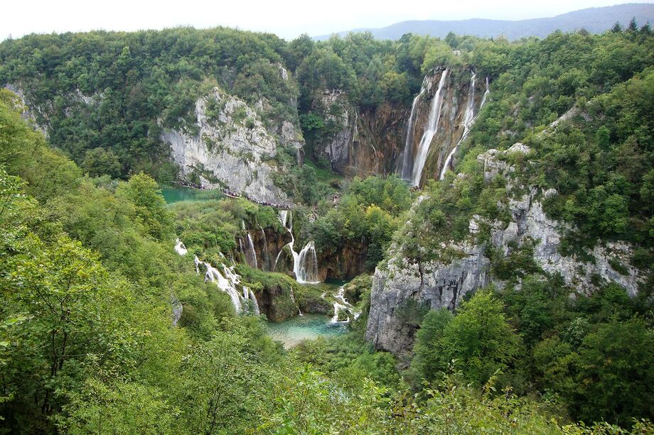 Veliki Slap och Sastavci - Plitvički Ljeskovac, Plitvica, Kroatien ...