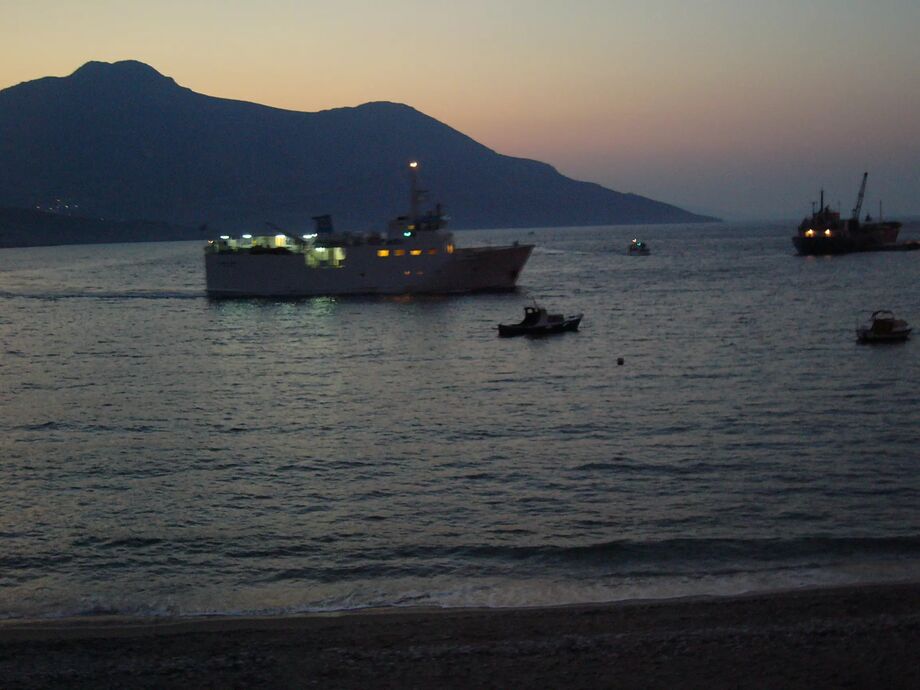 Samos Spirit i hamnen Kambi By. - Grekland - Ivan - Reseguiden
