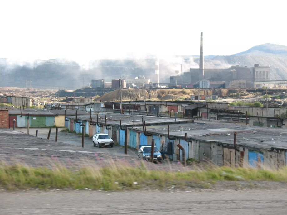 Garage - Zapolyarny, Murmanskaja, Ryssland - Jimhan - Reseguiden