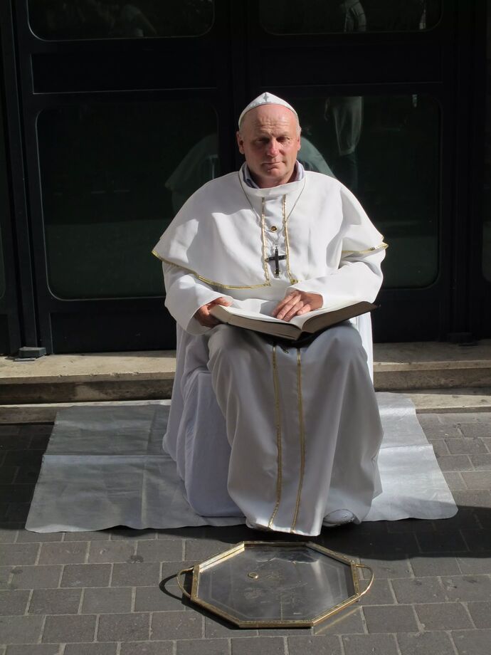 Påven eller ...? - Rom, Italien - Sierra - Reseguiden