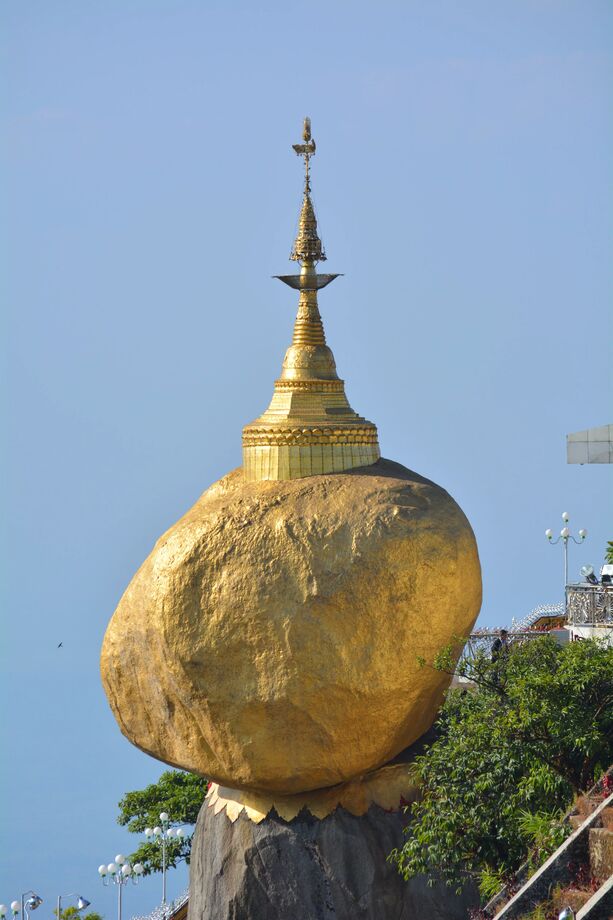 Golden Rock - Burma - Onalisa1 - Reseguiden