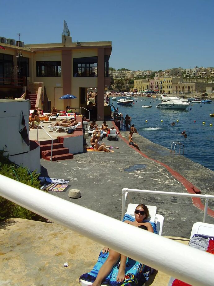 ef beach club - Malta - Julia90 - Reseguiden