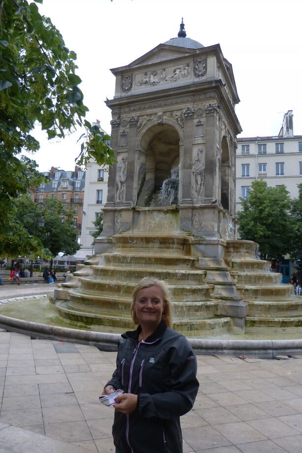 Et lite torg i Paris - Paris, Frankrike - Espri - Reseguiden