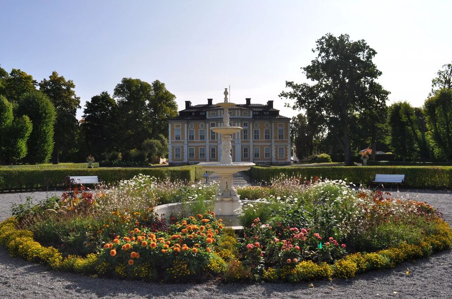 Steninge slott - Steninge Slottsväg, Märsta, Sverige - Eje_b - Reseguiden