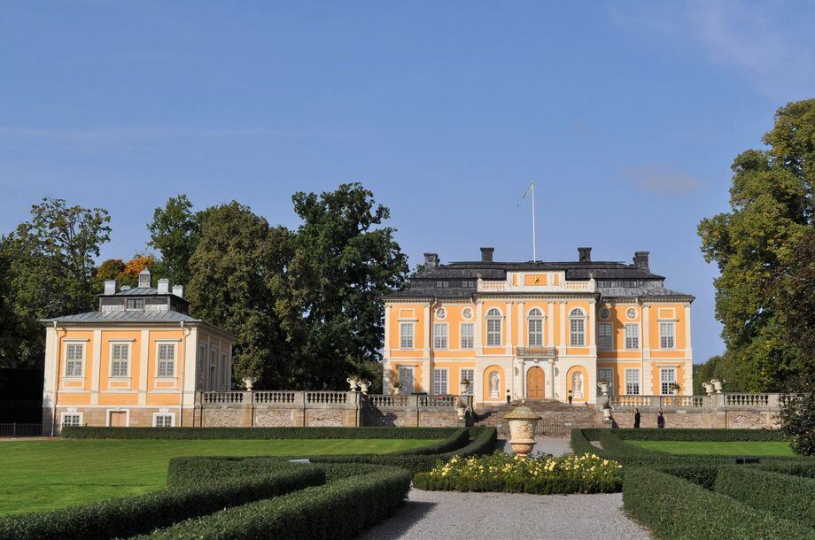 Steninge slott och trädgård - Steninge Slottsväg, Märsta, Sverige - Eje ...