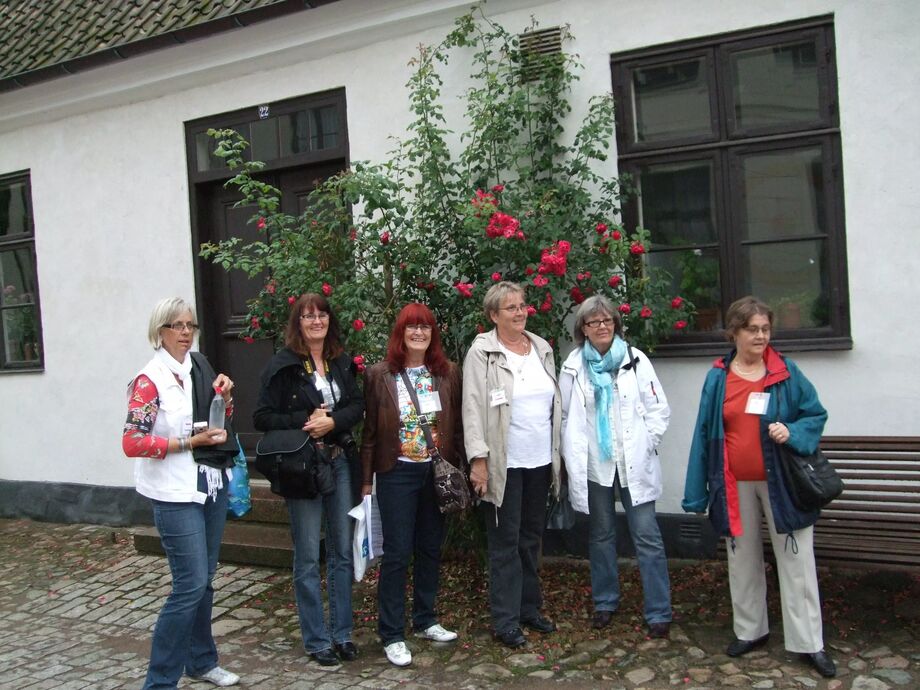 Damerna i gänget utom en. - Helsingborg, Skåne, Sverige - Gullsing ...