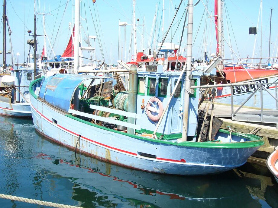 Dansk fiskebåt ligger i hamn - Danmark - Gunnssan - Reseguiden