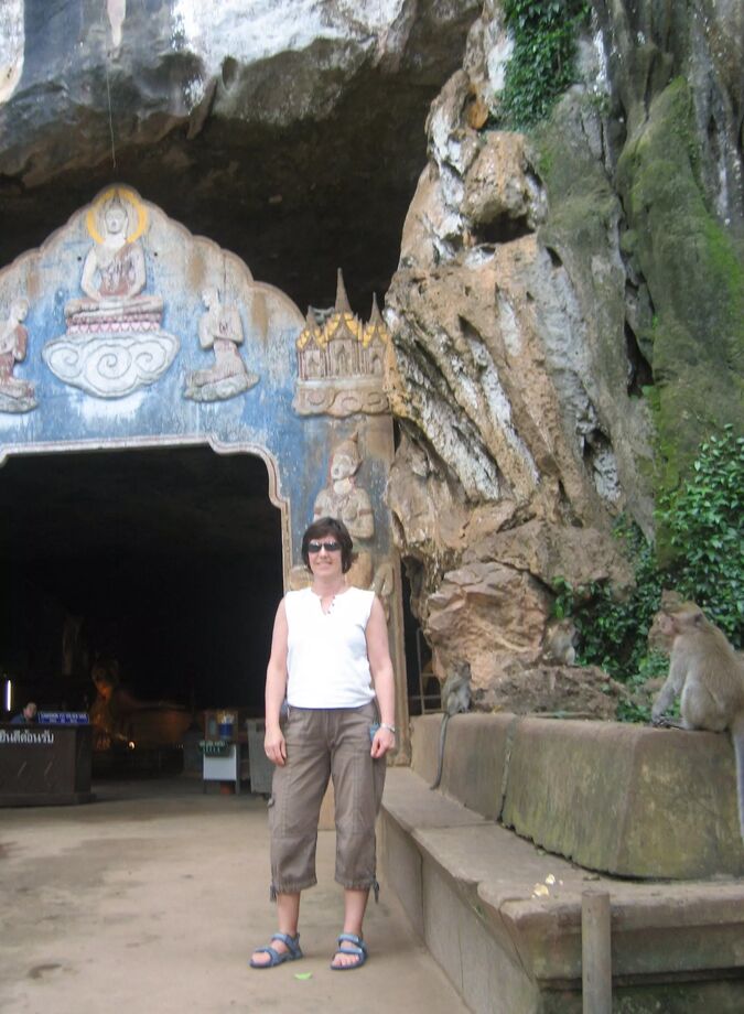Monkey Cave temple - Phuket, Thailand - Ildiko63 - Reseguiden