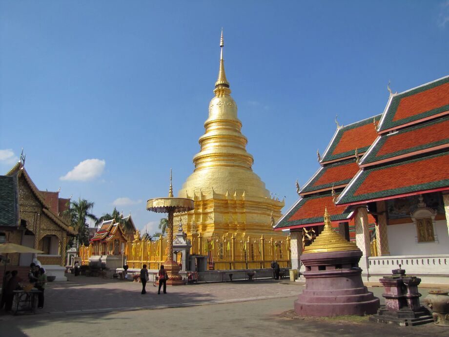 Ett tempel i Lamphun - Lamphun, Thailand - Anderslindb - Reseguiden