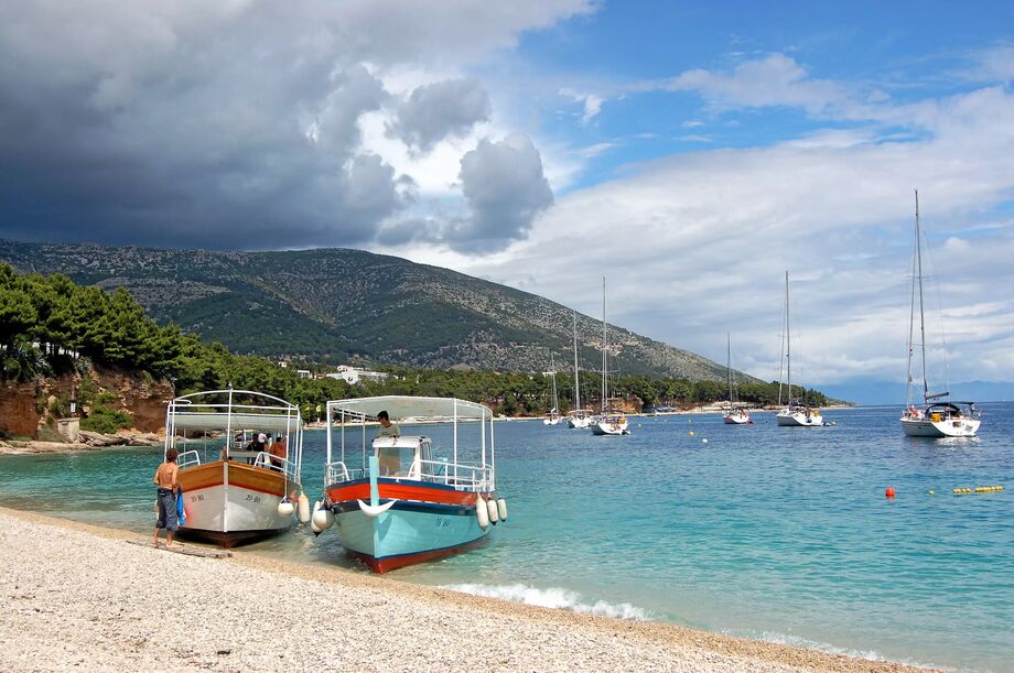 Bol - Bol, Brac, Split-området, Kroatien - Karinlorvik - Reseguiden