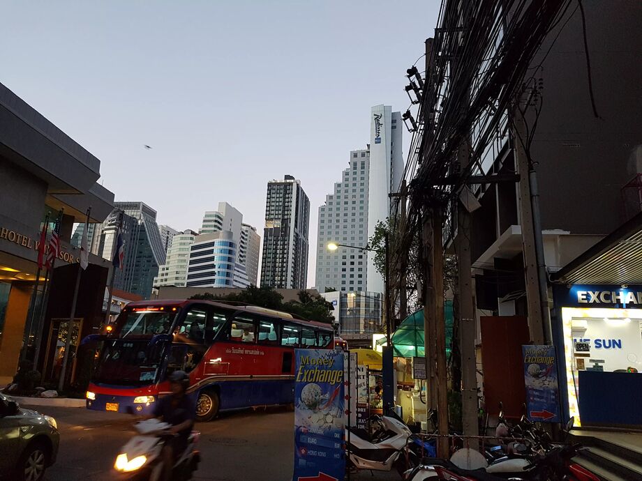 Stan - Bangkok, Thailand - Ekja97 - Reseguiden