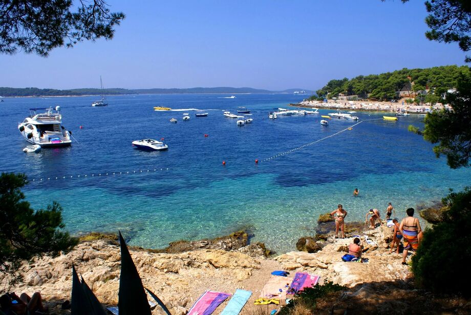 På väg till vår badstrand, Hvar stad - Hvar stad, Hvar, Split-området ...