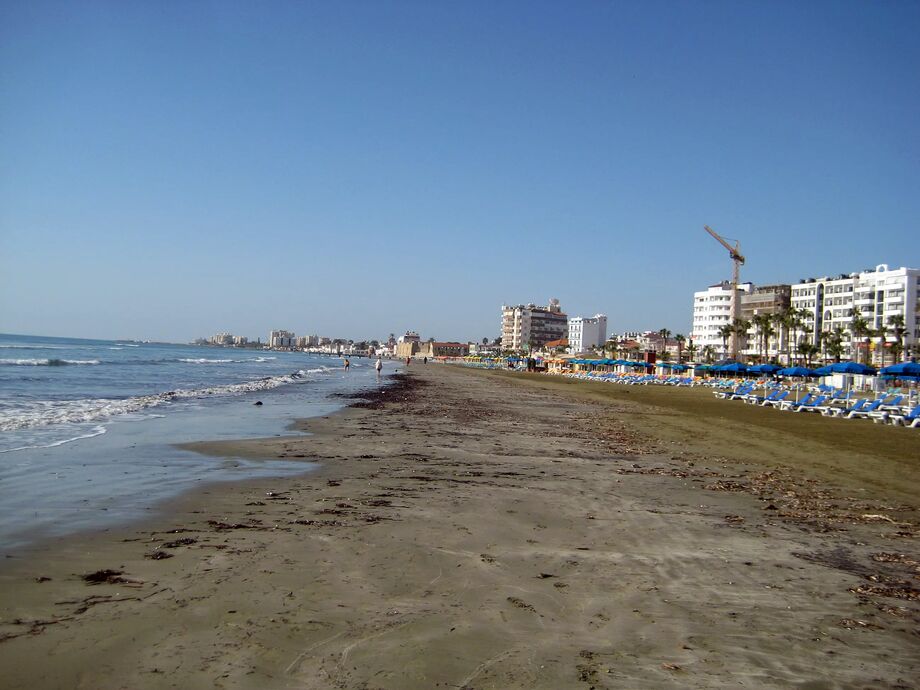 Stranden i Larnaca - Larnaca, Cypern - Ziesta - Reseguiden