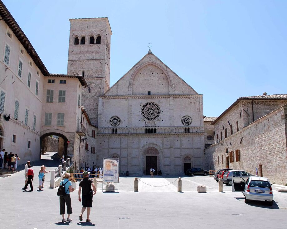 Katedralen i Assisi. - Assisi, Umbrien, Italien - Bengtar - Reseguiden