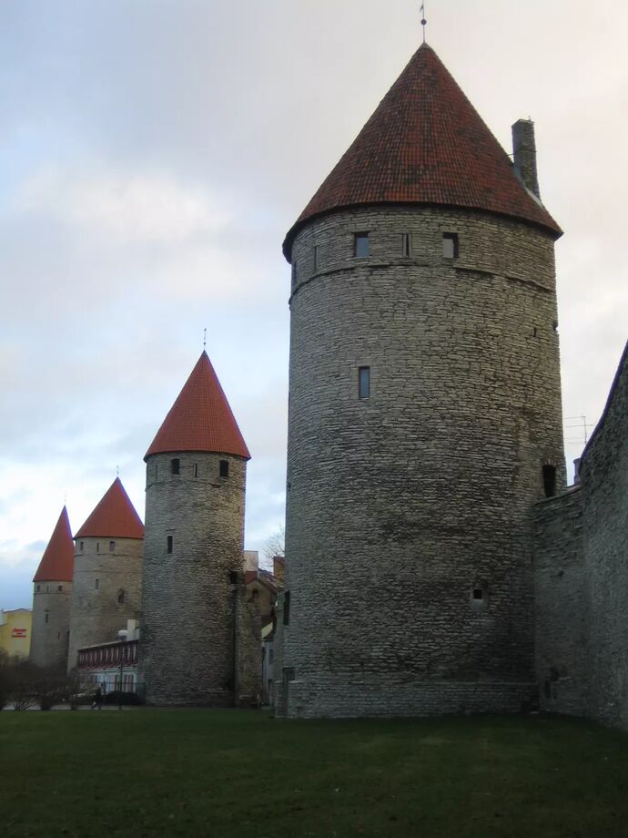 Ringmuren - Tallinn, Estland - Ellak - Reseguiden
