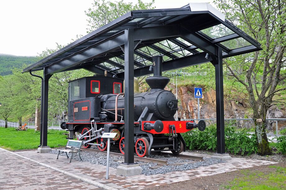 "Bifrost" - Narvik, Norge - Karinlorvik - Reseguiden